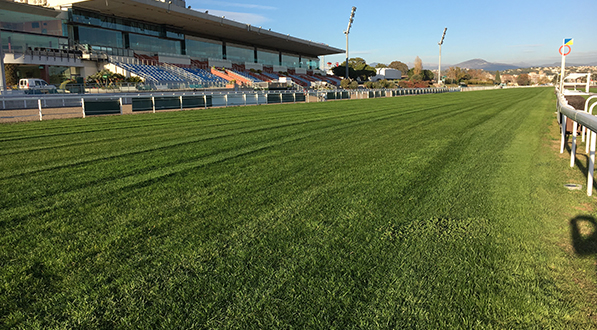 Eurosport 4-4-2 : Gazon Résistant à l'Hippodrome de Cagnes-sur-Mer